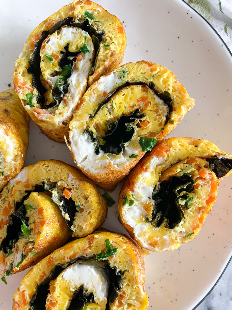 Korean Rolled Egg Omelette (Gyeran Mari) - Winnie Kison