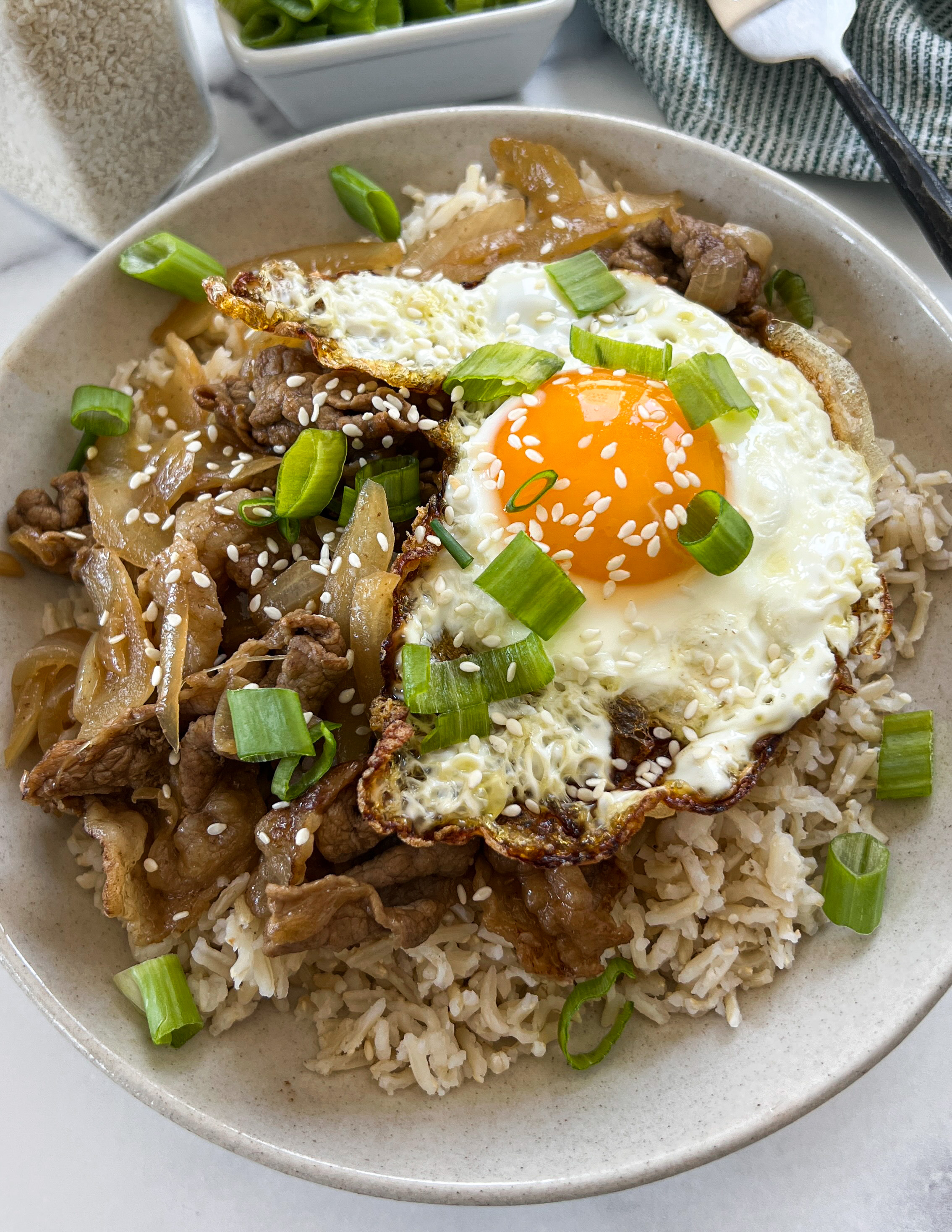 Beef Gyudon (Japanese Rice Bowl) - Winnie Kison