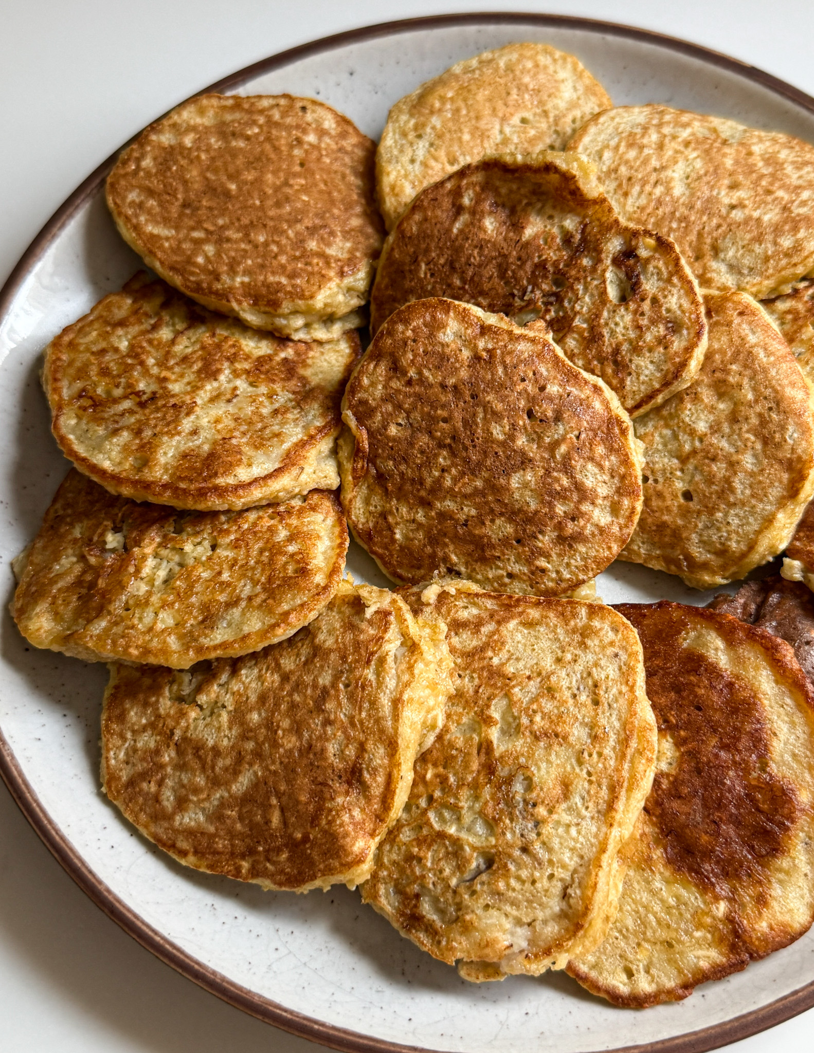 3-Ingredient Banana Pancakes (Baby-Led Weaning) - Winnie Kison
