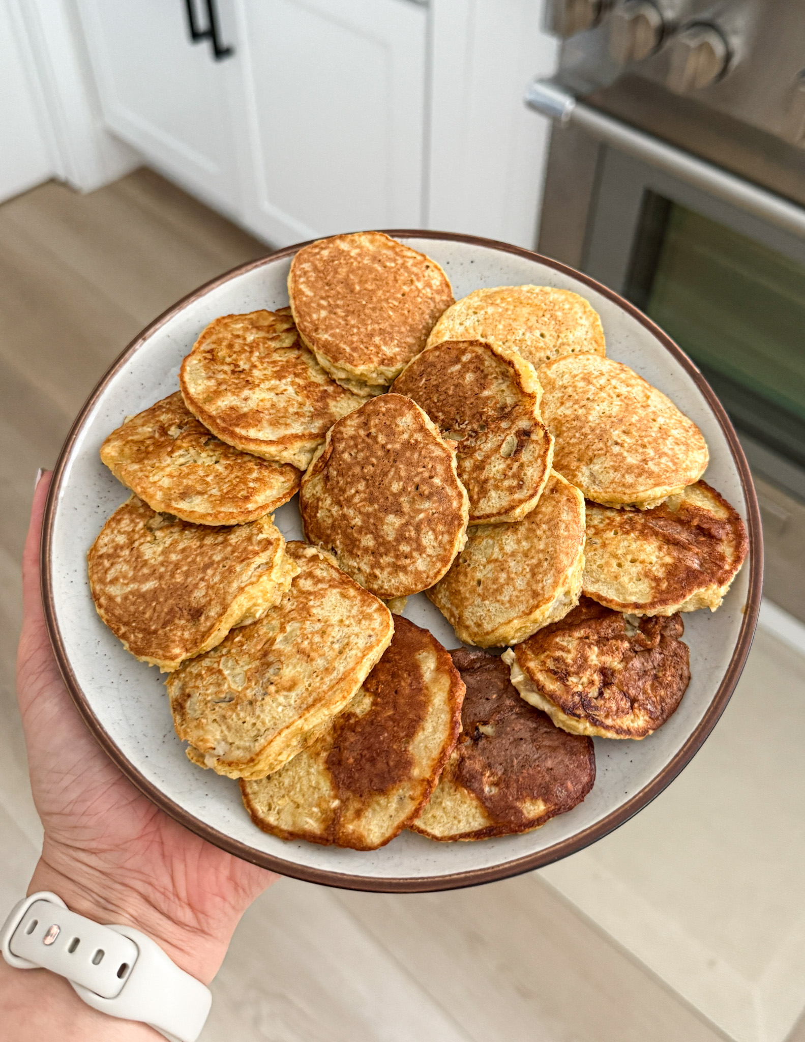 3-Ingredient Banana Pancakes (Baby-Led Weaning) - Winnie Kison
